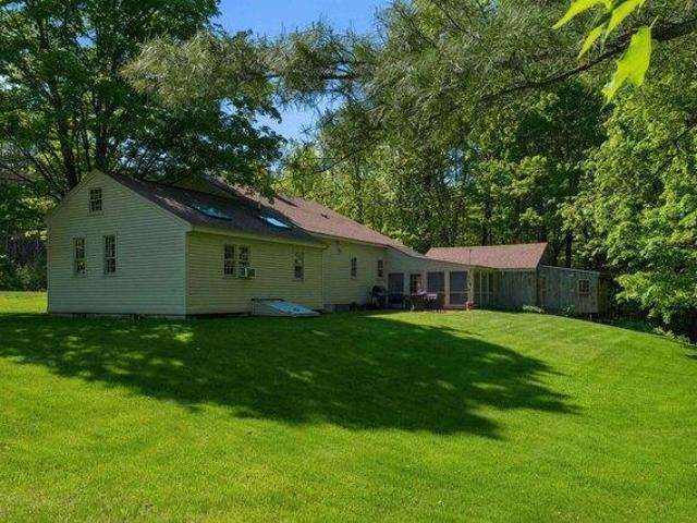 house with 4 bedroom, Sanbornton NH ES103443261