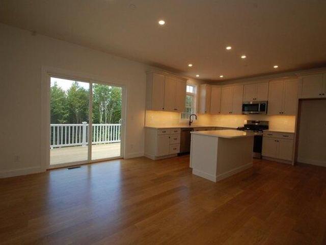 house with 4 bedroom, Sandown NH ES105126114