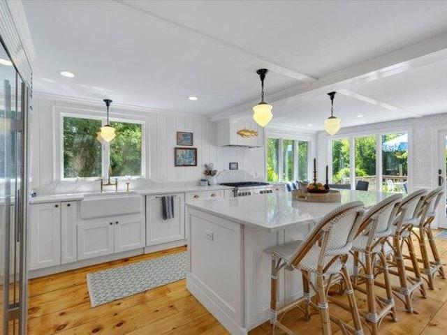 house with 4 bedroom, Sandwich MA ES103442432