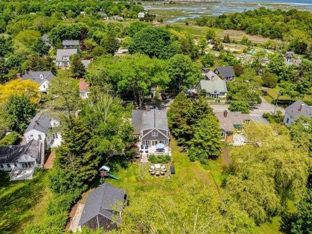 house with 4 bedroom, Sandwich MA ES104299720