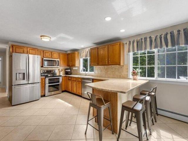 house with 4 bedroom, Sandwich MA ES104331415