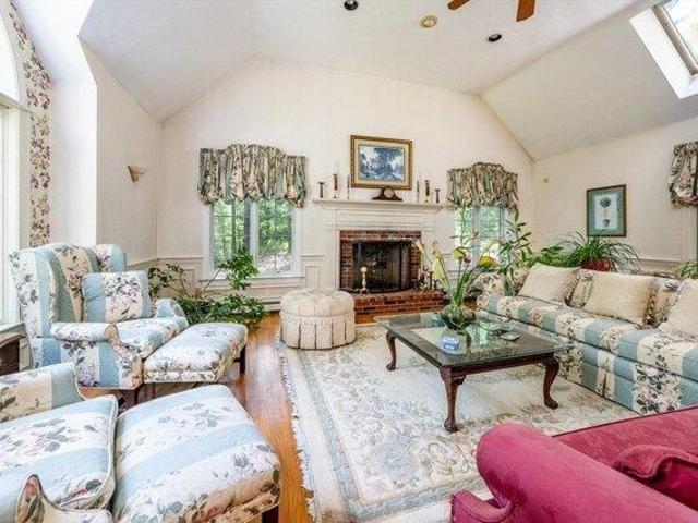 house with 4 bedroom, Sandwich MA ES105141215