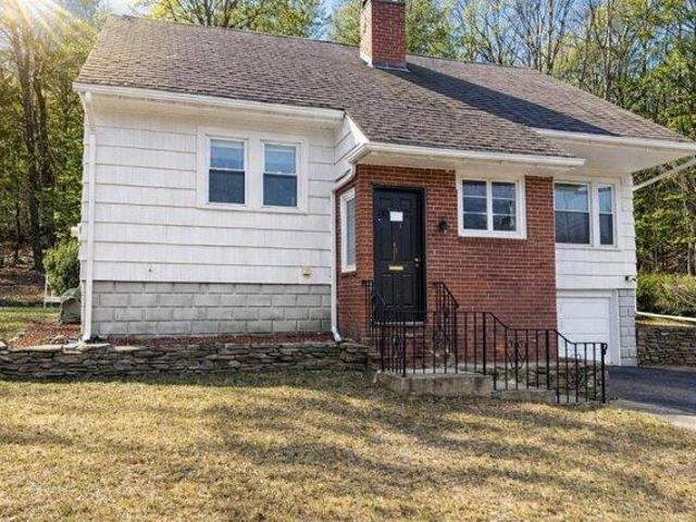 house with 4 bedroom, Sanford ME DLS102593579