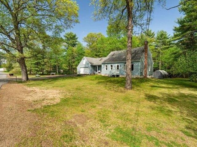 house with 4 bedroom, Sanford ME ES104234593