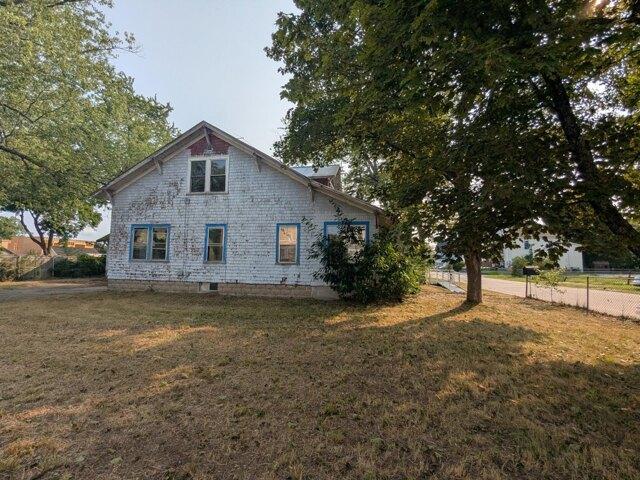 house with 4 bedroom, Sanford ME ES105109476