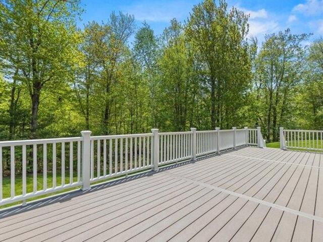 house with 4 bedroom, Sanford ME ES103126294