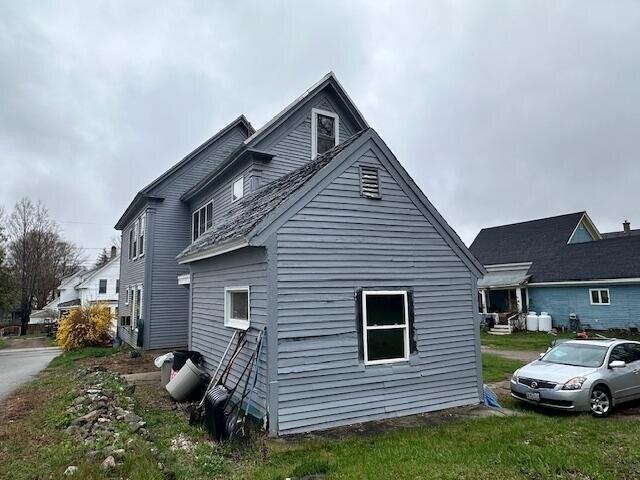 house with 4 bedroom, Sanford ME ES103663986