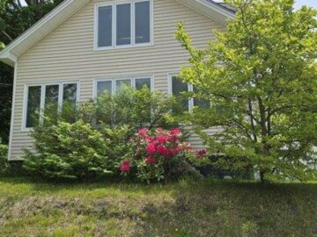 house with 4 bedroom, Sanford ME ES103889554