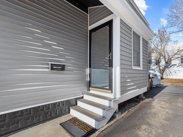 house with 4 bedroom, Saco ME DLS102279771