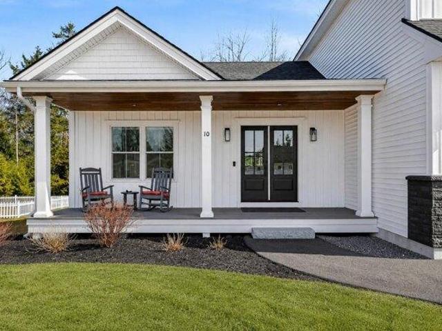 house with 4 bedroom, Saco ME DS102632839