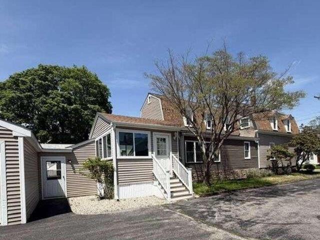 house with 4 bedroom, Saco ME ES104233824