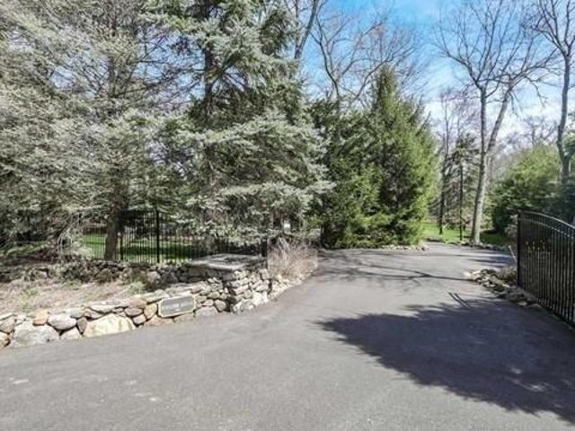 house with 4 bedroom, Saddle River NJ ES104481462