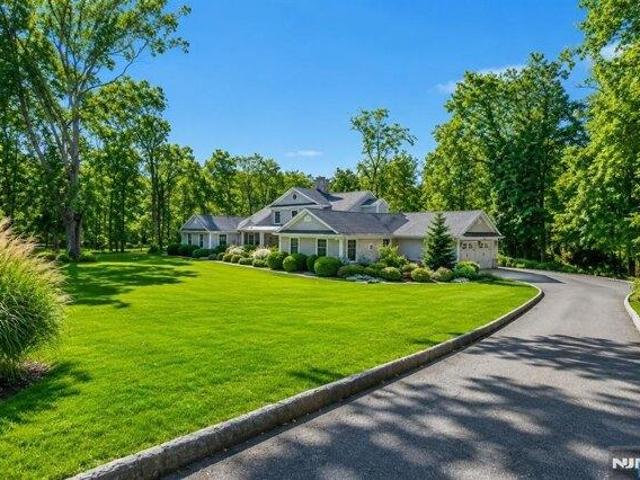 house with 4 bedroom, Saddle River NJ ES104906819