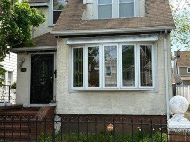house with 4 bedroom, Saint Albans NY ES105205743
