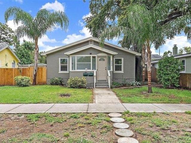 house with 4 bedroom, Saint Petersburg FL DLS92408661
