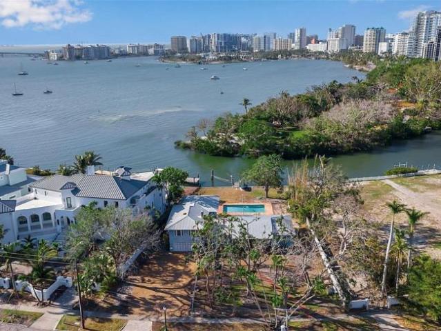 house with 4 bedroom, Sarasota FL DLS101828936