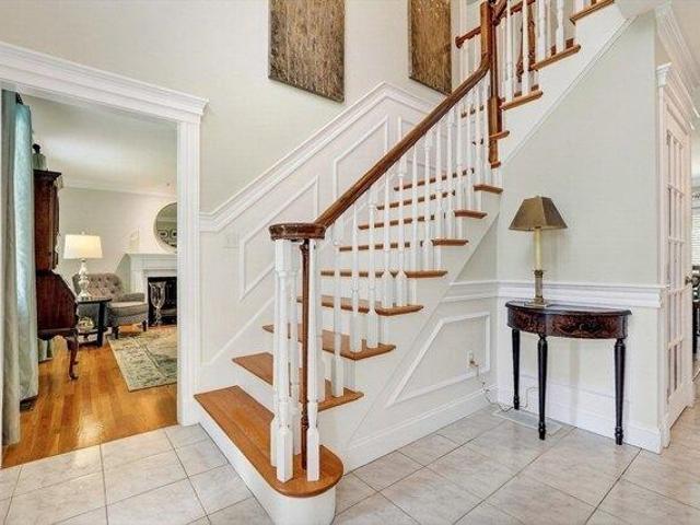 house with 4 bedroom, Saugus MA DLS102776699