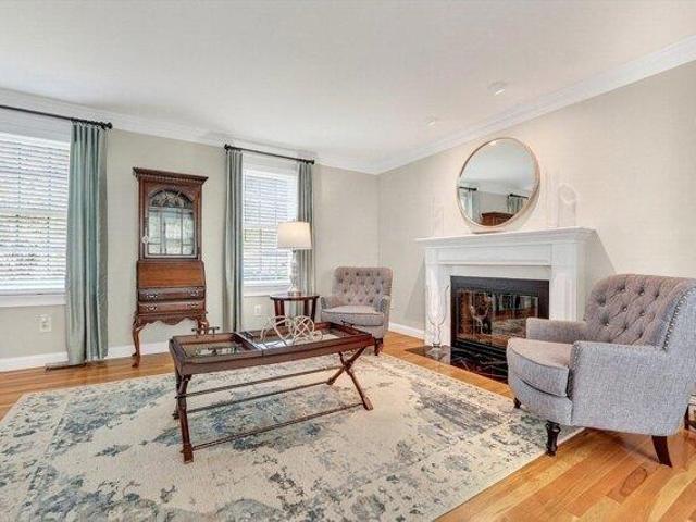 house with 4 bedroom, Saugus MA ES103498931