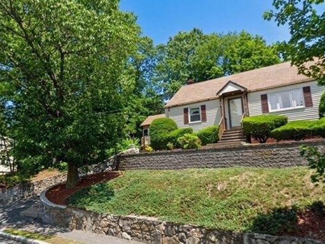 house with 4 bedroom, Saugus MA ES103500426
