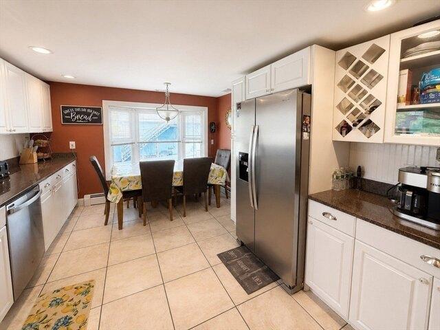house with 4 bedroom, Saugus MA ES103035686