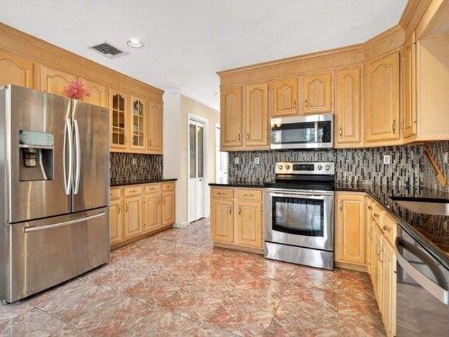 house with 4 bedroom, Saugus MA ES103160599