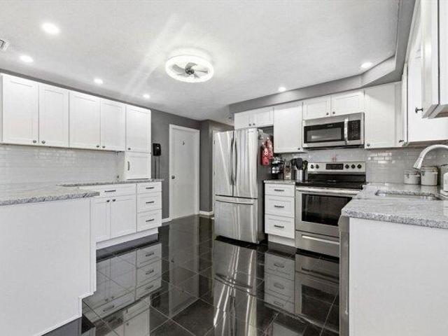 house with 4 bedroom, Saugus MA ES103222221