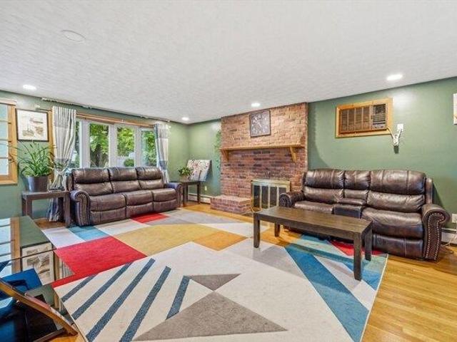 house with 4 bedroom, Saugus MA ES104808398