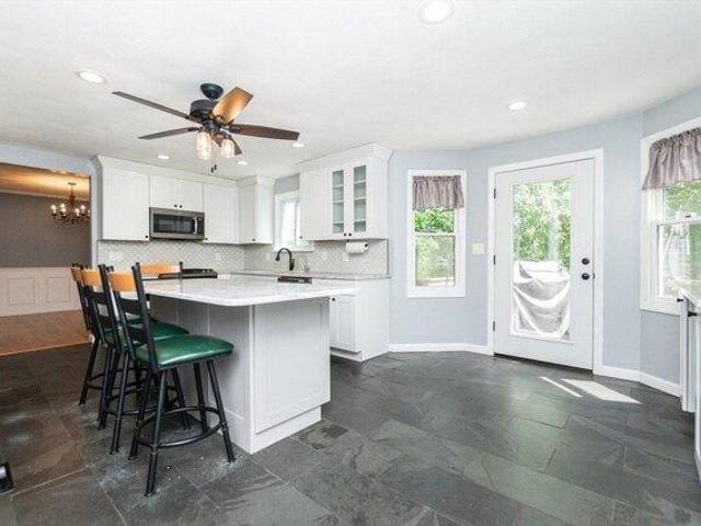 house with 4 bedroom, Saugus MA ES104832929