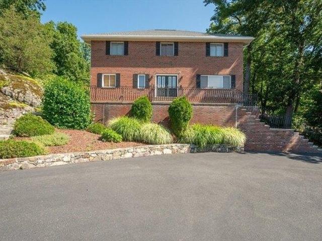house with 4 bedroom, Saugus MA ES104852579