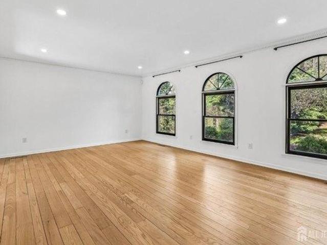 house with 4 bedroom, Sayreville NJ DLS102828751