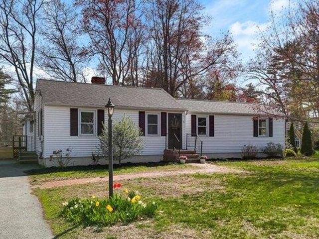 house with 4 bedroom, Seabrook NH DS102726271