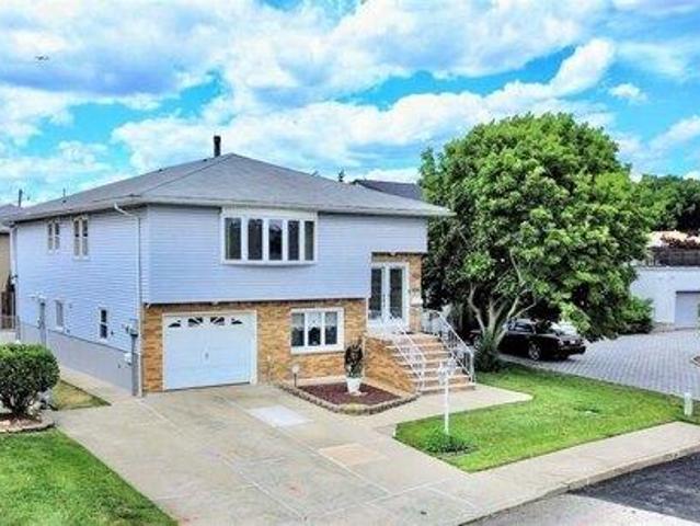house with 4 bedroom, Secaucus NJ DS104237201