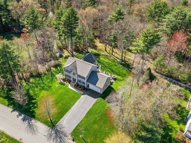 house with 4 bedroom, Seekonk MA DLS103034141
