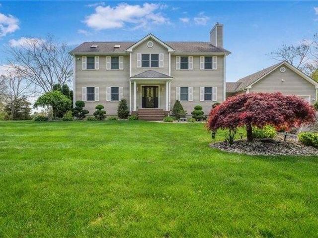 house with 4 bedroom, Seekonk MA ES104443840