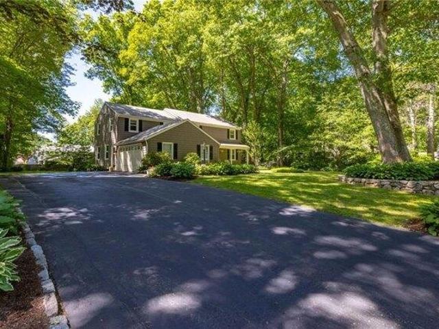 house with 4 bedroom, Seekonk MA ES104808368