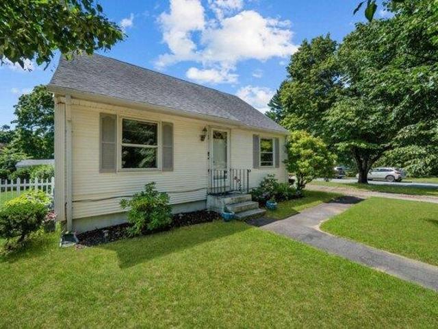 house with 4 bedroom, Seekonk MA ES104852970
