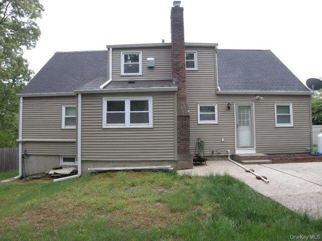 house with 4 bedroom, Selden NY ES104905475