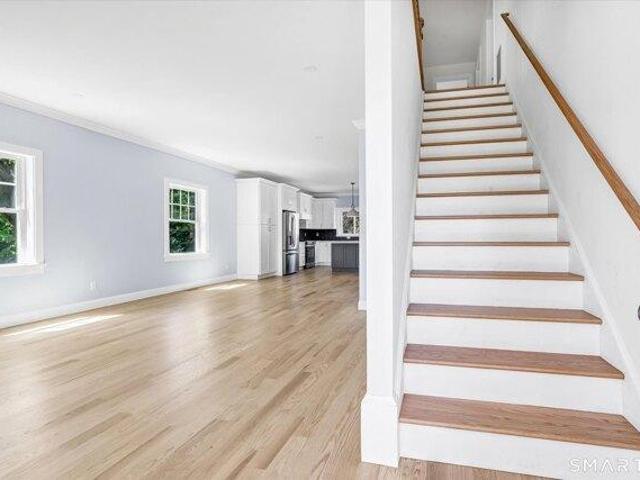house with 4 bedroom, Seymour CT DLS102565217