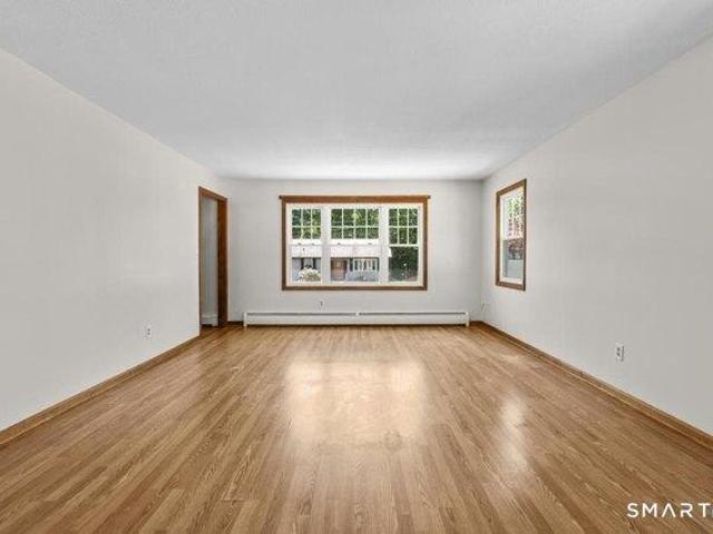 house with 4 bedroom, Seymour CT ES103098451
