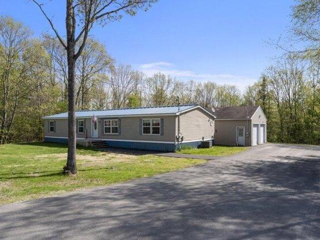 house with 4 bedroom, Skowhegan ME DLS102762249