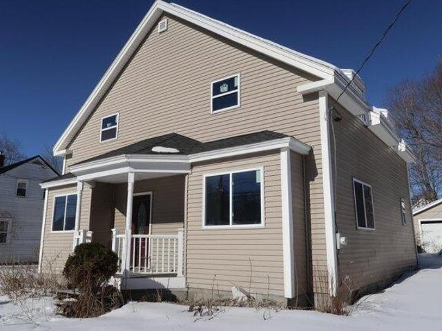 house with 4 bedroom, Skowhegan ME DLS103098697