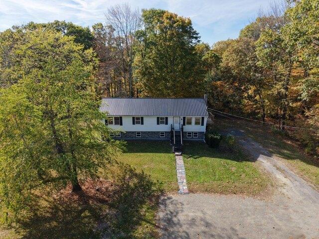 house with 4 bedroom, Skowhegan ME DS103125469