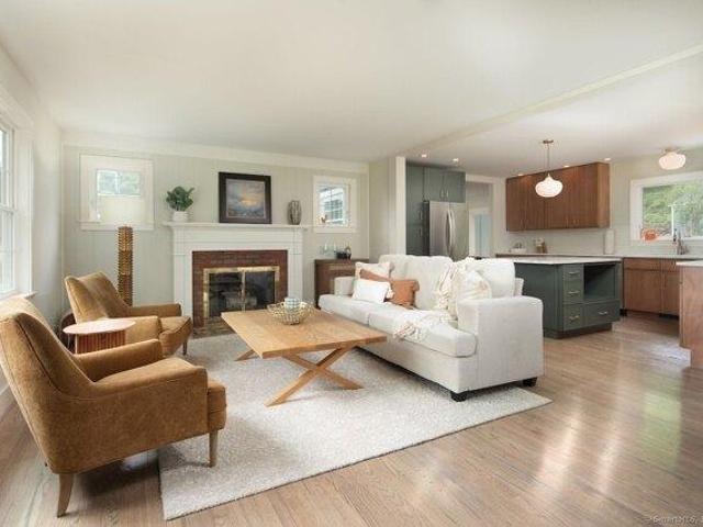 house with 4 bedroom, Sharon CT ES105106384