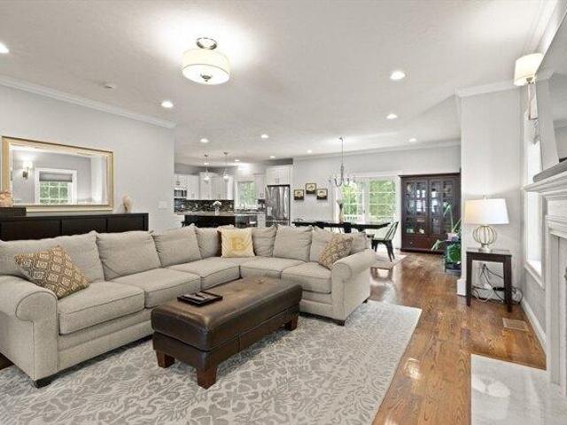house with 4 bedroom, Sharon MA ES103436582