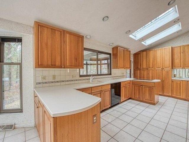 house with 4 bedroom, Sharon MA ES103158741