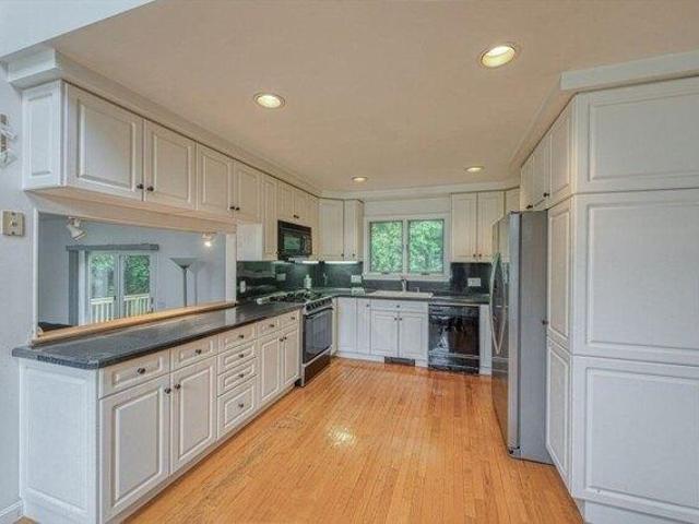 house with 4 bedroom, Sharon MA ES103186179