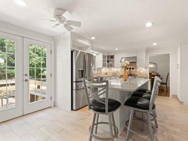 house with 4 bedroom, Sharon MA ES103251024
