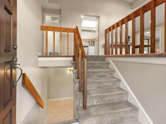 house with 4 bedroom, Sharon MA ES105319217