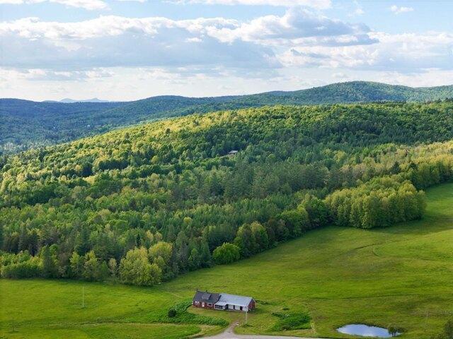 house with 4 bedroom, Sheffield VT ES105117080