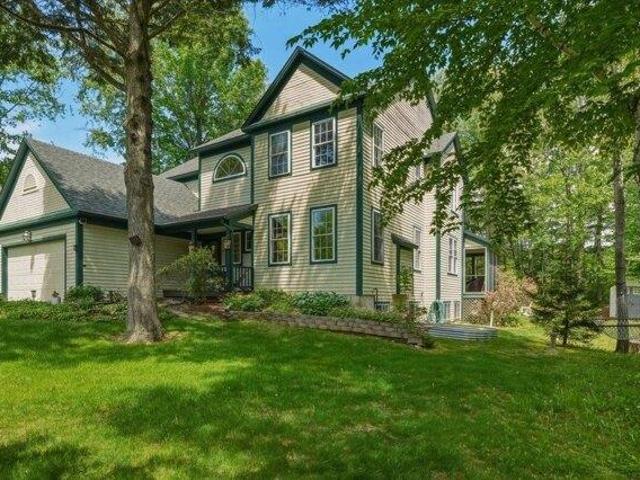house with 4 bedroom, Shelburne VT ES105203377